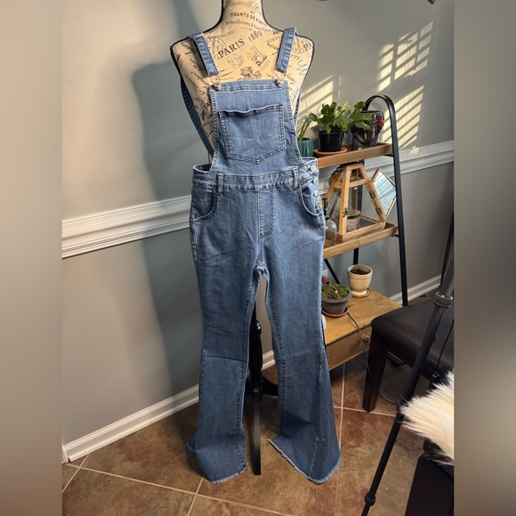 Wysteria Lane | Jeans | Blue Denim Overalls With Adjustable Straps And ...